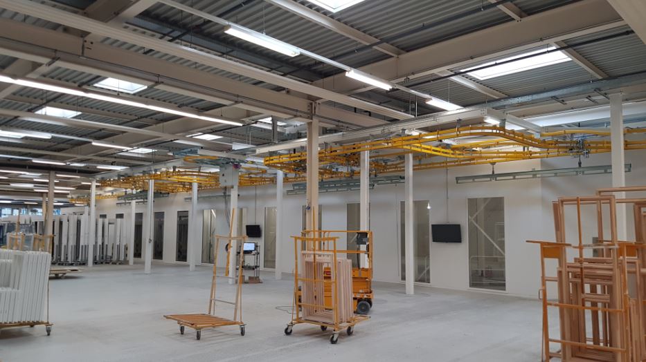 VIDEO OF THE HIGH-PRODUCTIVITY WINDOWS PAINTING SYSTEM INSTALLED 4B ...