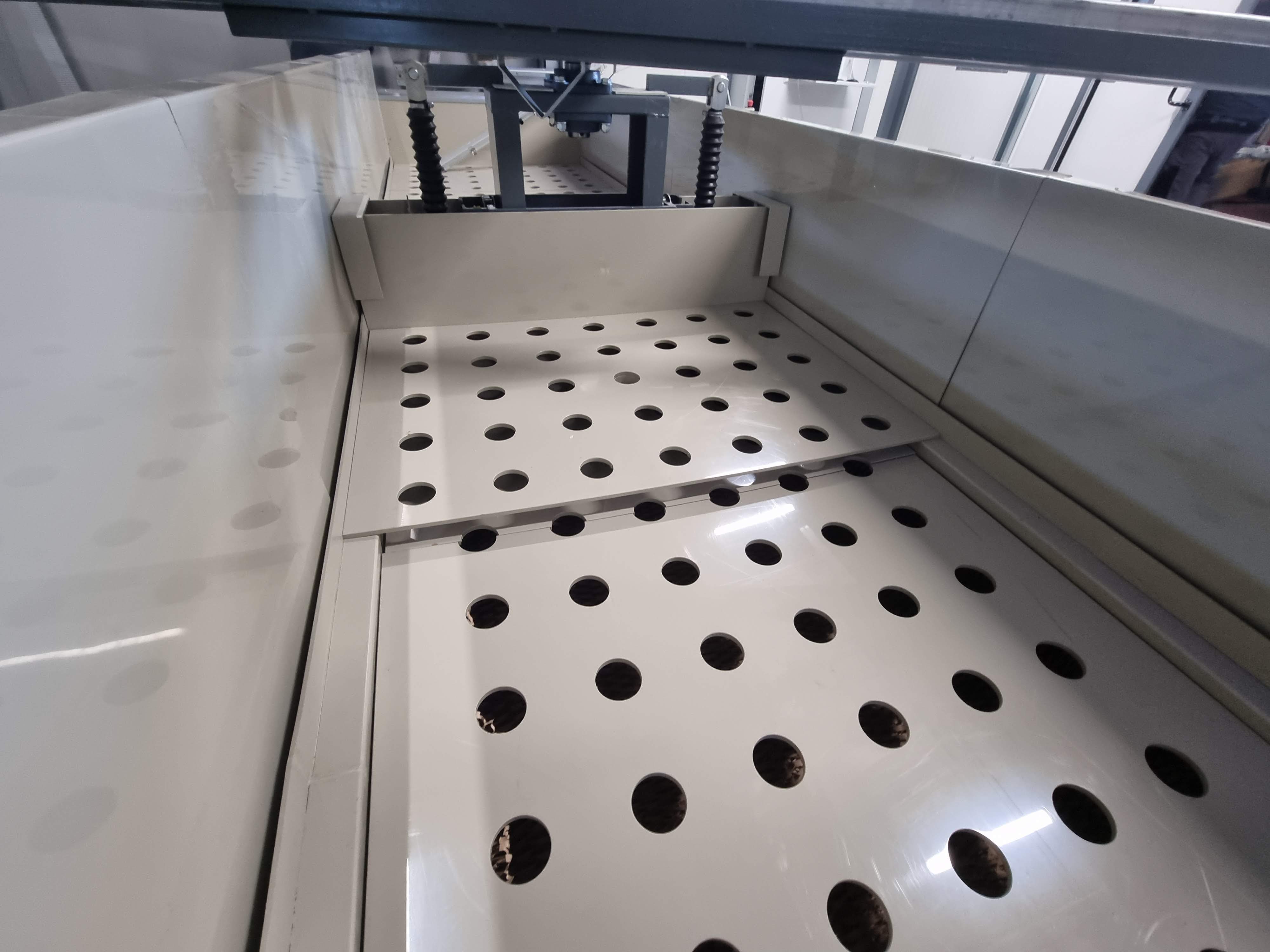 Automatic horizontal coating storage Mod. Flexy | Vidali Finishing